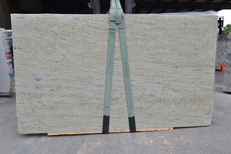 COLISEUM GREEN 3CM LOT 3P725430 131X75 | Stone and Surface Designers