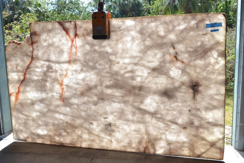 CRISTALLO (BACKLIT) 3CM LOT 3P555964 122X70 | Stone and Surface Designers