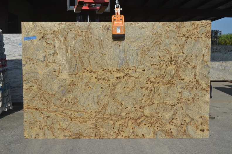 GOLDEN CRYSTAL GRANITE 3CM LOT 3P634421 121X76 | Stone and Surface ...